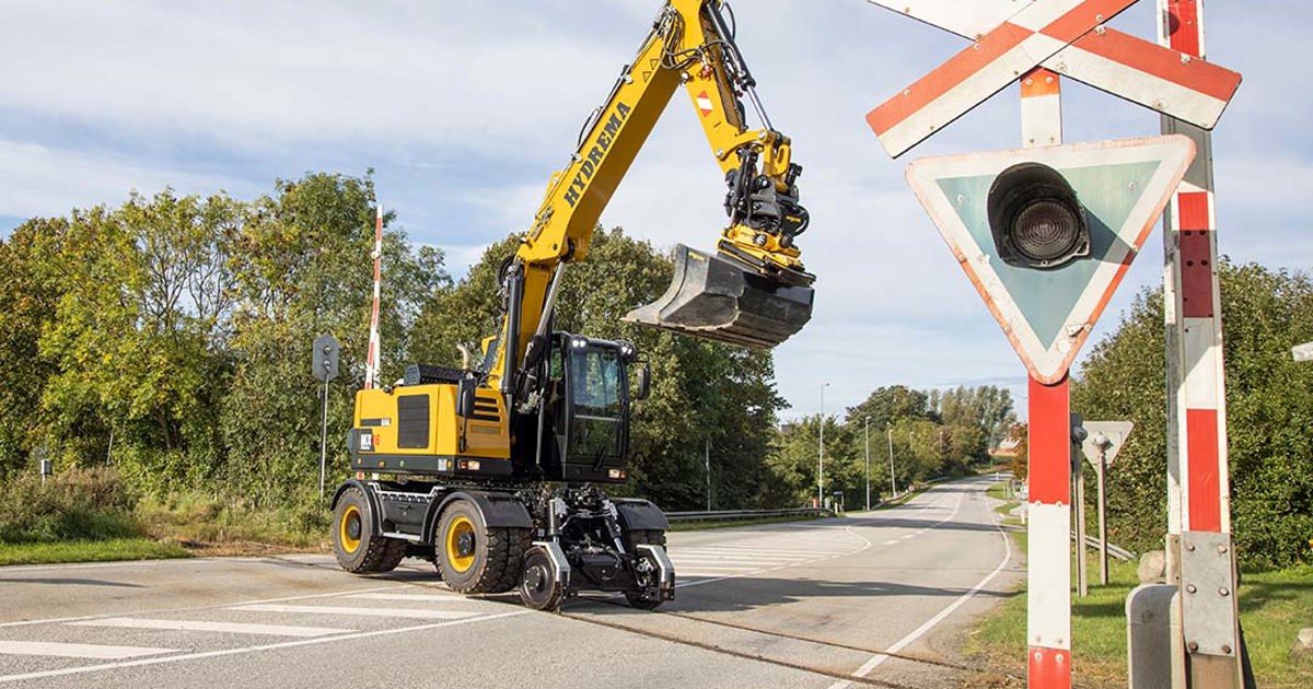 MX17G Rail: Ultimate Excavator for Rail Projects by Hydrema